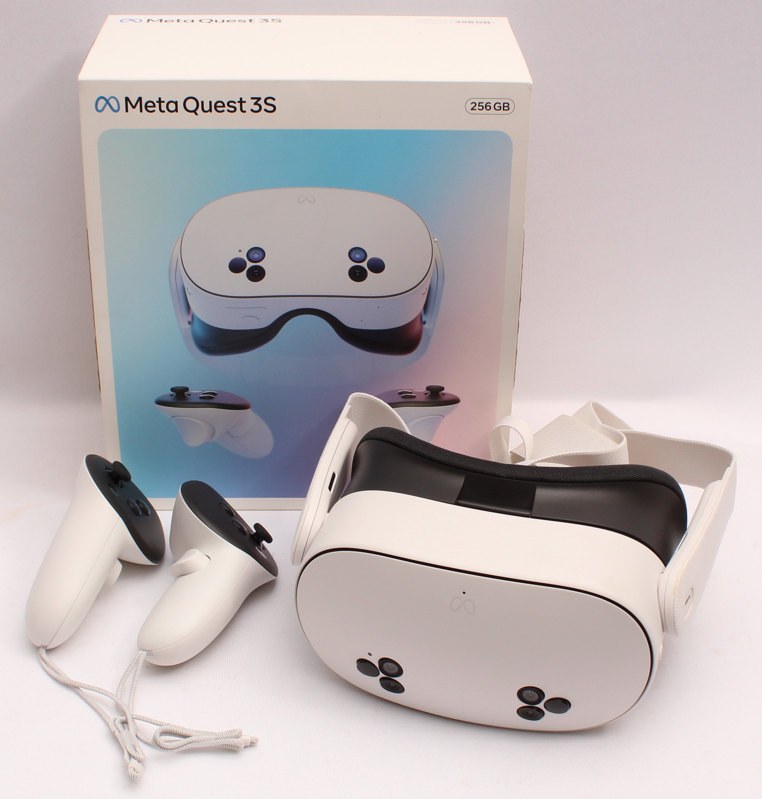 Pre-owned Meta Quest 3S 256GB Standalone All-in-One Virtual Reality VR ...